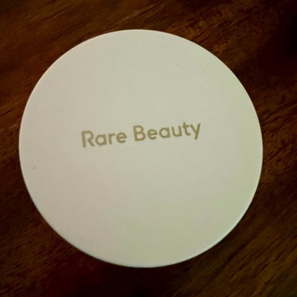 Rare Beauty | Makeup | Rare Beauty Light Setting Powder | Poshmark